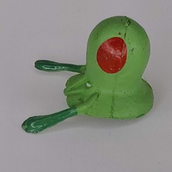 RL | Toys | Pokemon 200s Mini Vinyl Rl Gumball Miniature Size Tentacool ...